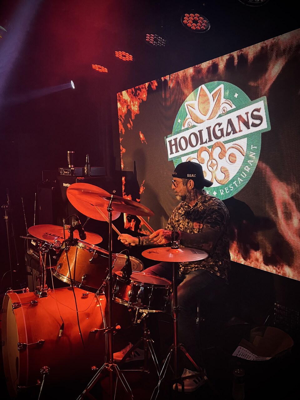 Hooligans Pub Rock, Bar e Restaurante | BEATLES, STONES E CREEDANCE + JAMP
