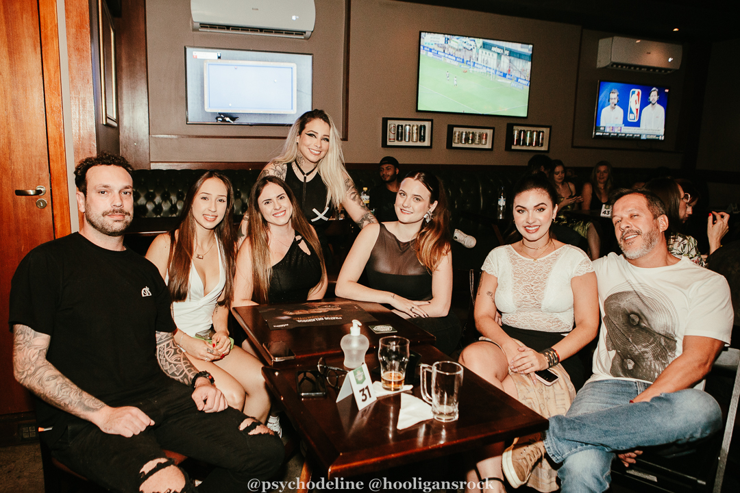 Hooligans Pub Rock, Bar e Restaurante | FULL ROCKER + JESSICA ROSE ...
